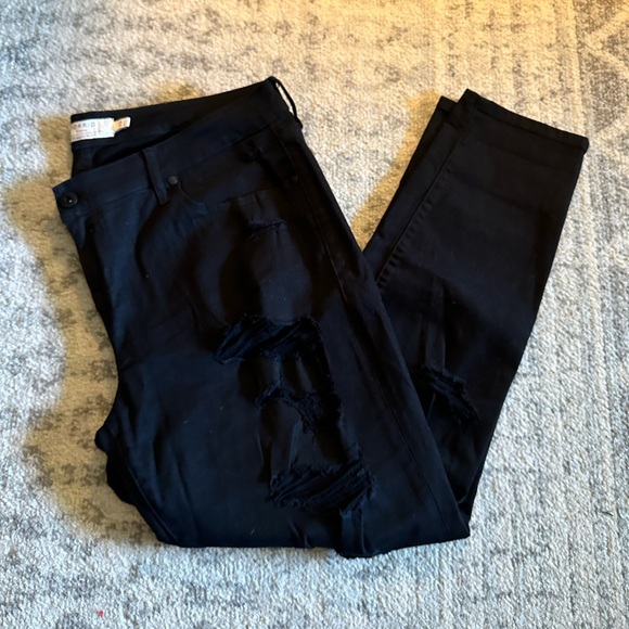 torrid | Jeans | Torrid Distressed Black Jeans | Poshmark